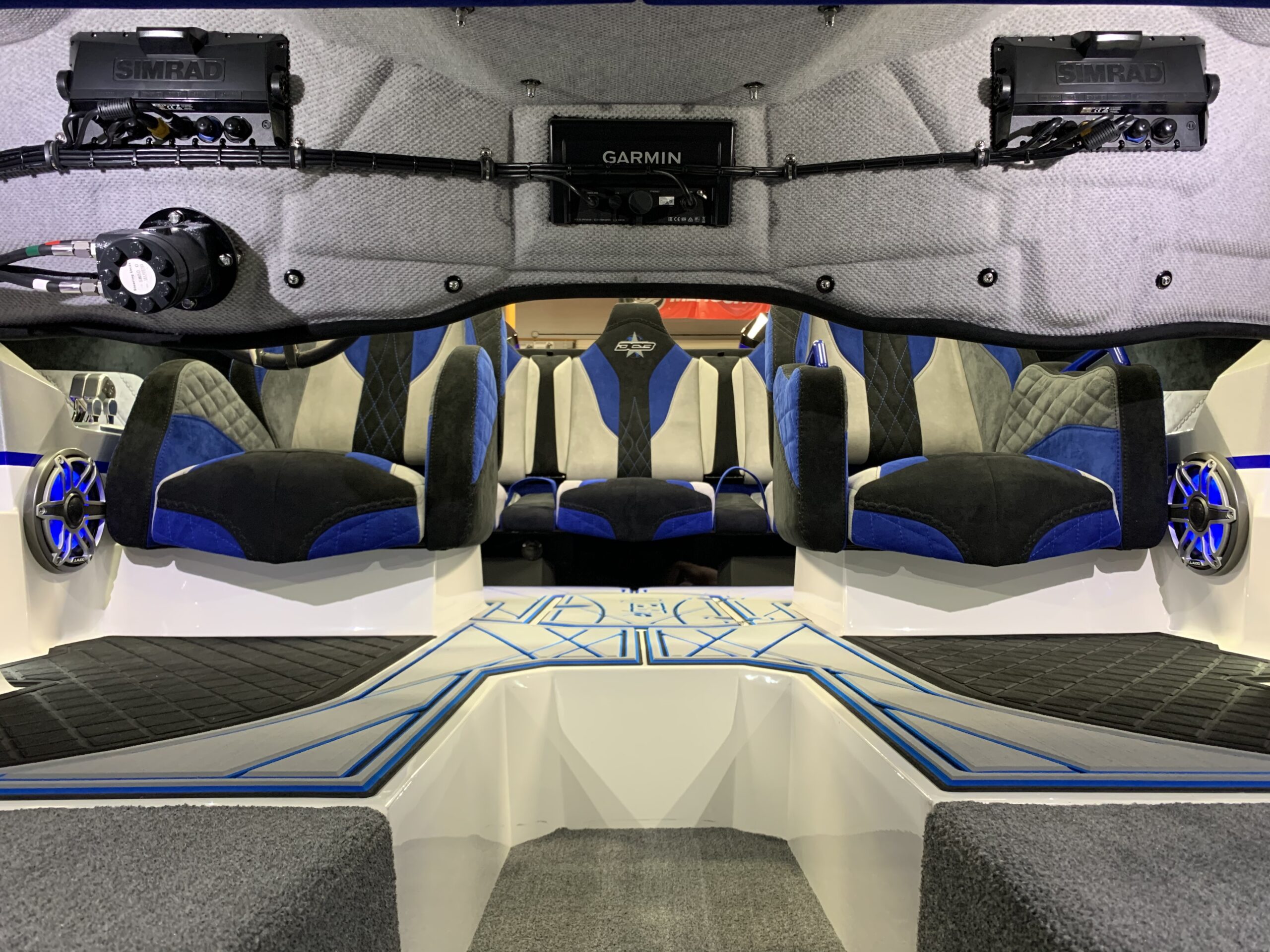 Used DCB M28R (2020) For Sale with Mercury 500R Engines